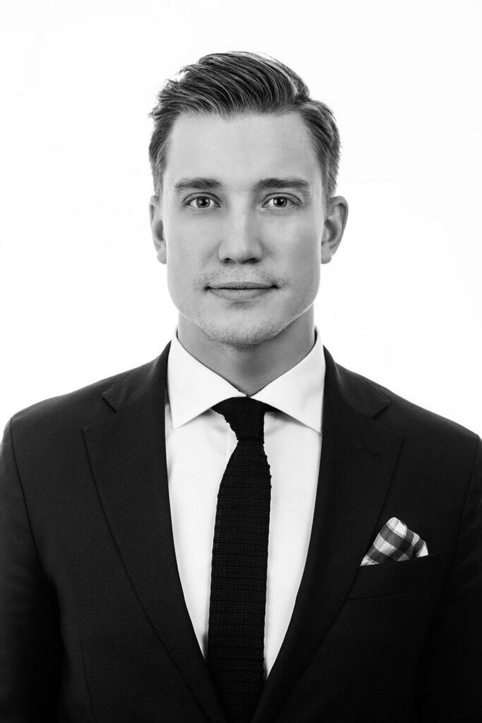 Fastighetsmäklare Robin Lindqvist Kalix - HusmanHagberg