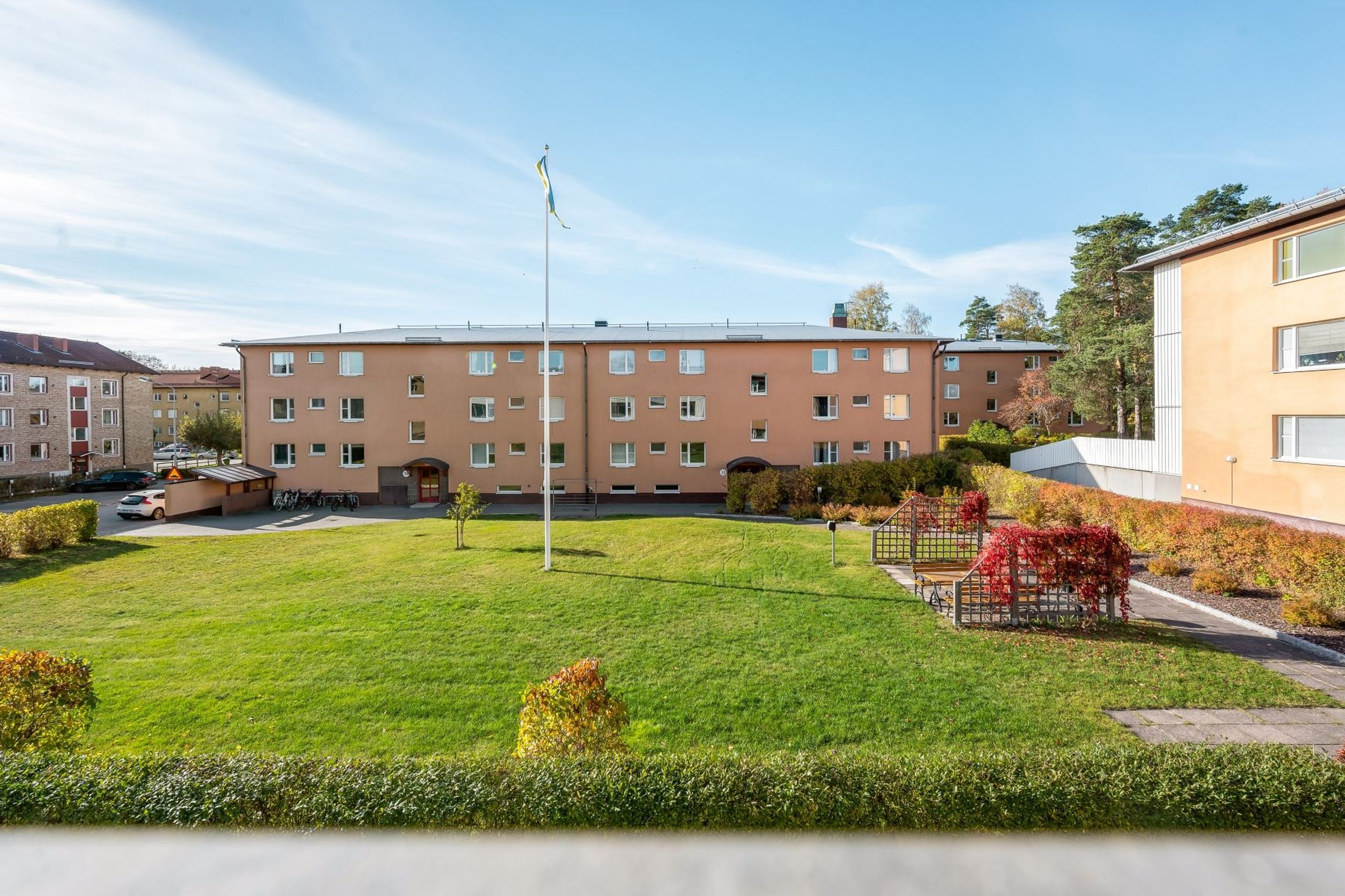 Fornminnesvägen 26 - Centrum, VALLENTUNA - Bostadsrätt - HusmanHagberg