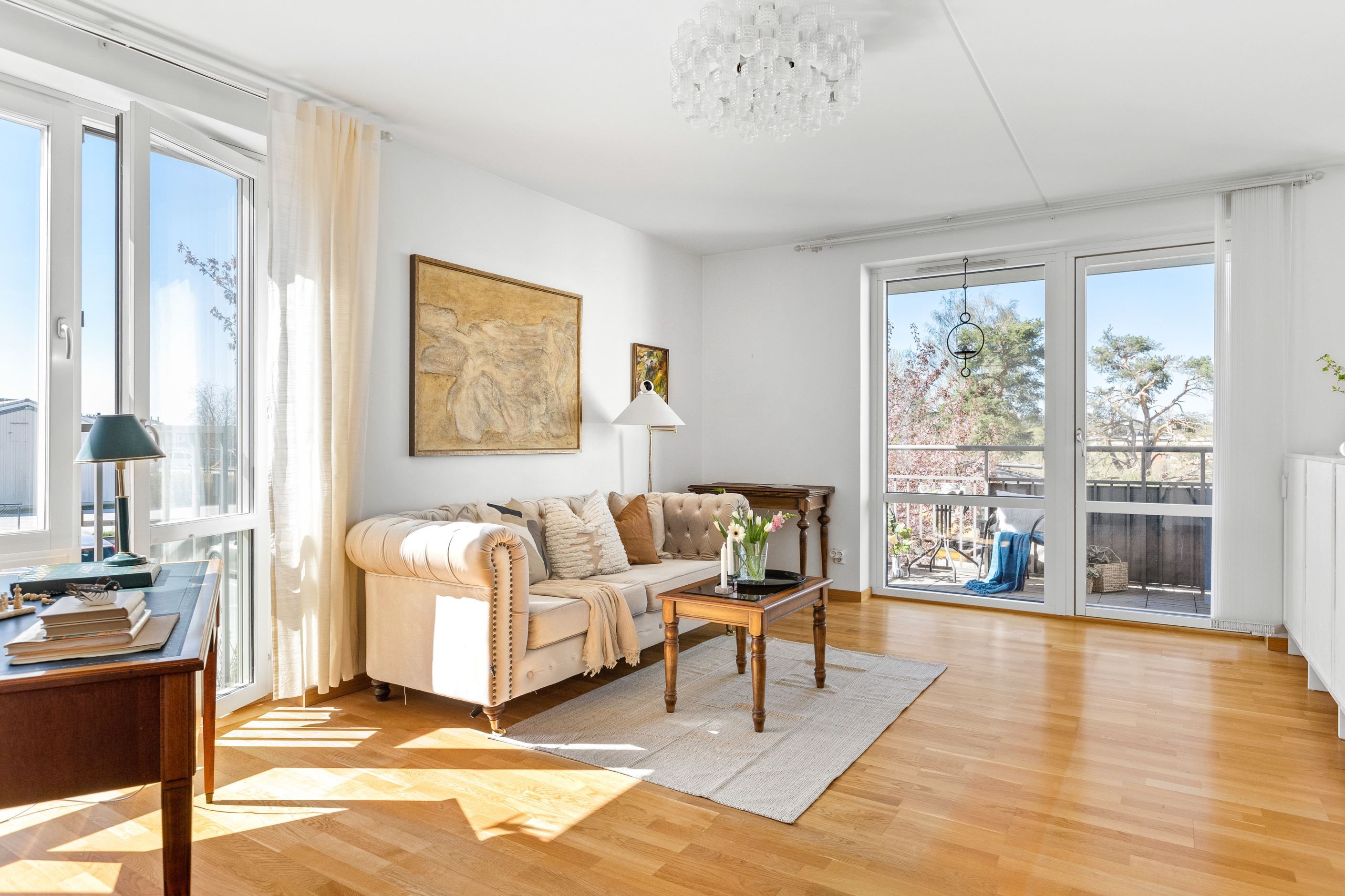 Mycket fräsch och trevligt planerad 4 rok i trivsam förening ...